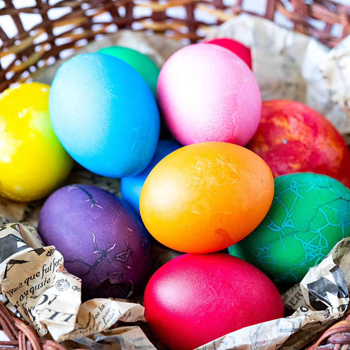 How To Make Dyed Easter Eggs 10 Mins No Kit Veena Azmanov how-to-make-dyed-easter-eggs-10-mins-no-kit-veena-azmanov